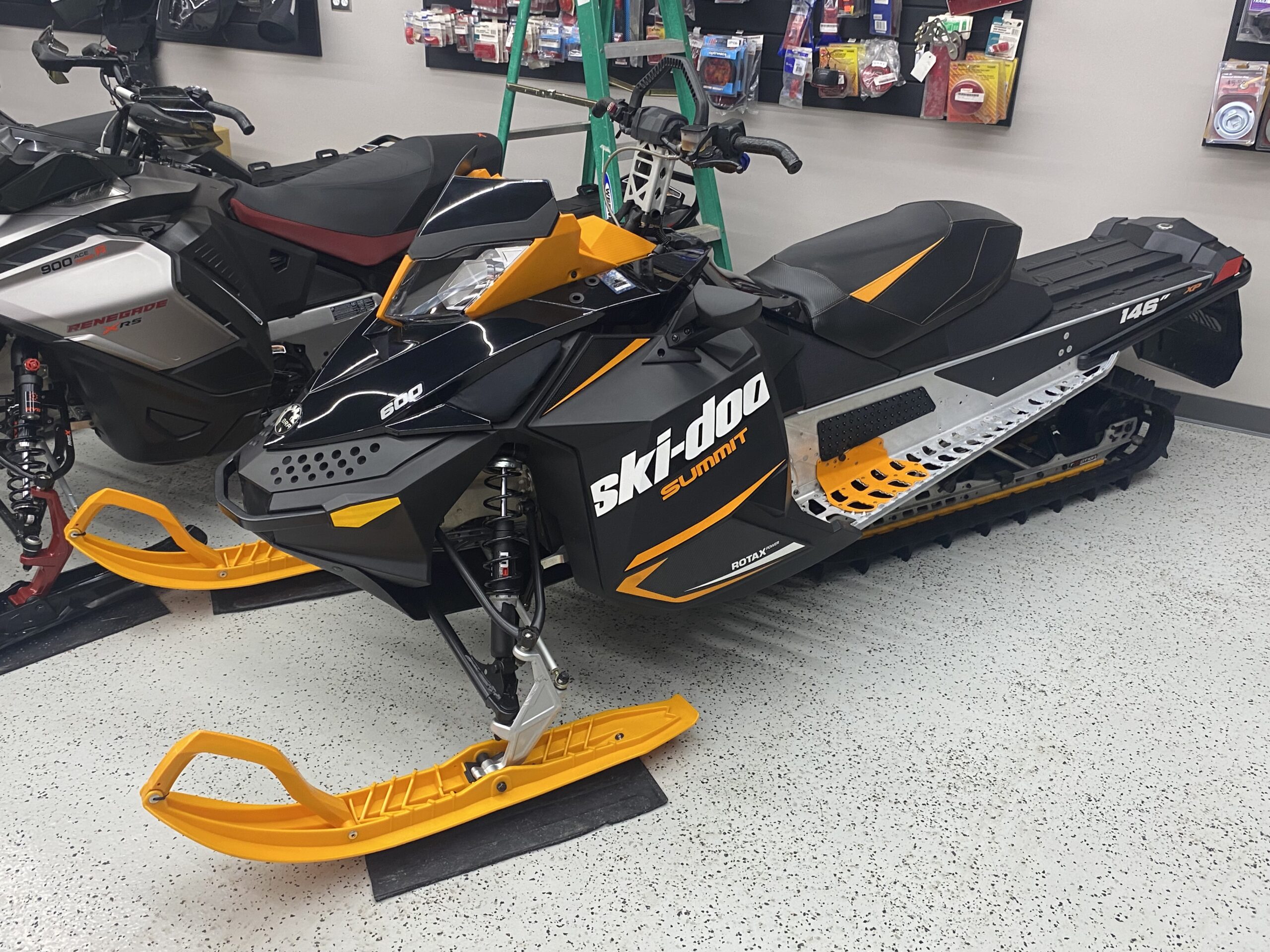 2014 Skidoo Summit Sport 600 Carb 146″- 5993 Miles – Al's Snowmobile ...